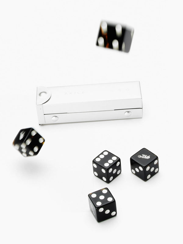 A Modern Eyewear Concept – AKILA