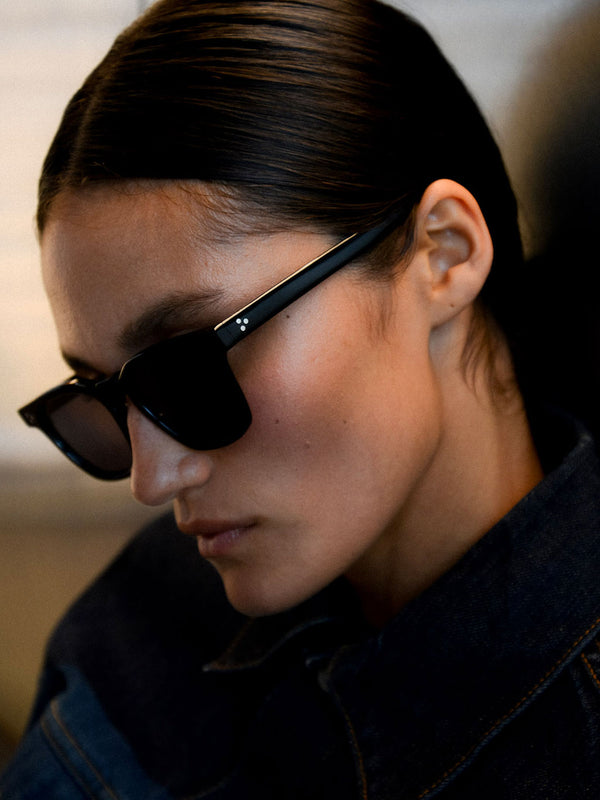 A Modern Eyewear Concept – AKILA